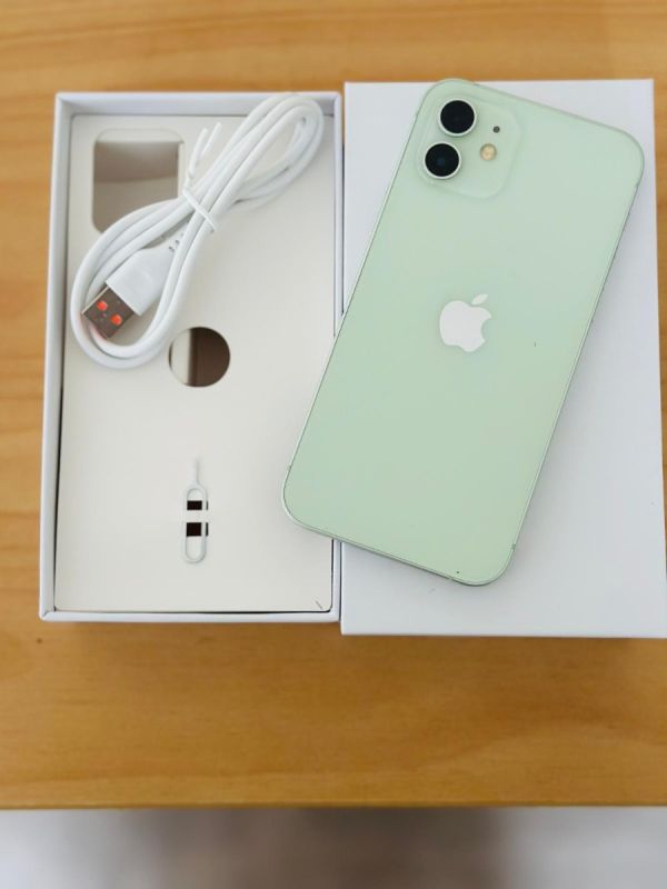 Apple iPhone 12 64gb Green, Refurbished (Pristine)